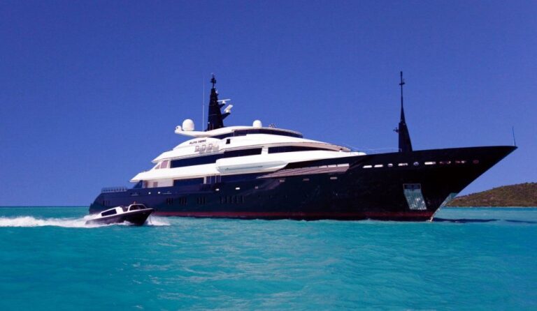 VIP Yacht Charter